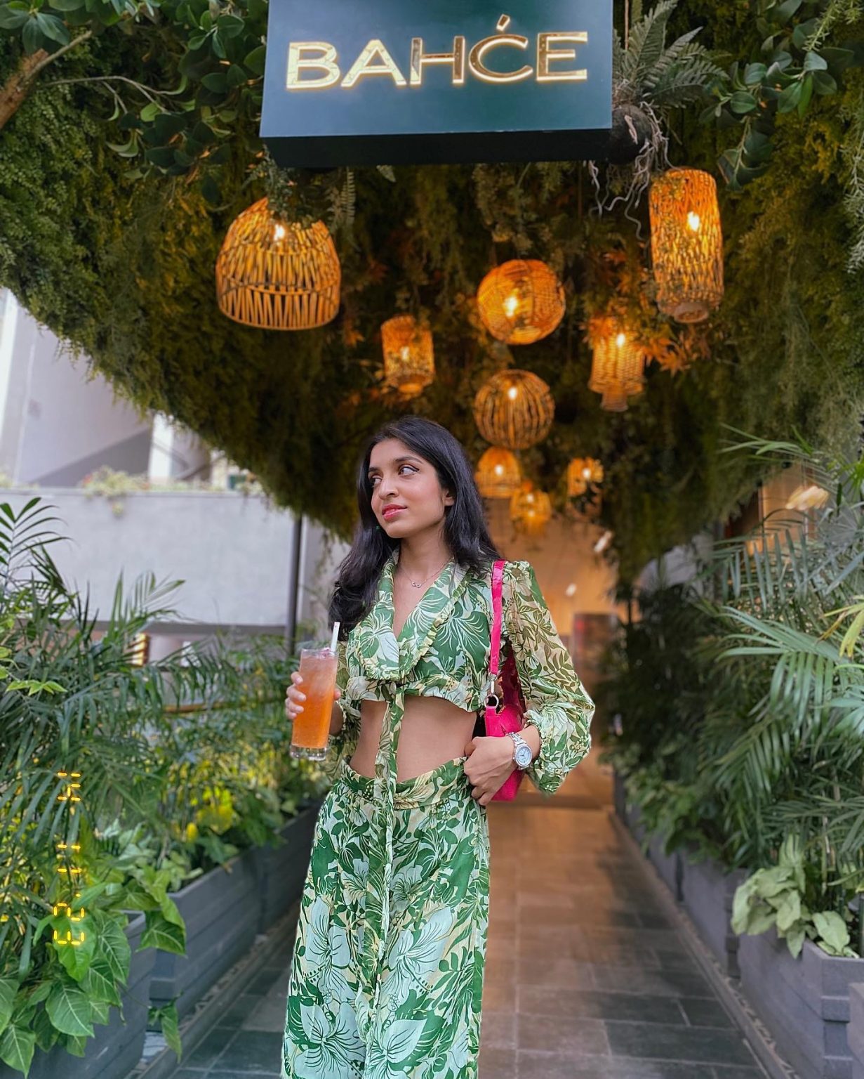 21 Night Out Clubbing Outfit Ideas (Make Your Night Perfect) - Vogue Goals