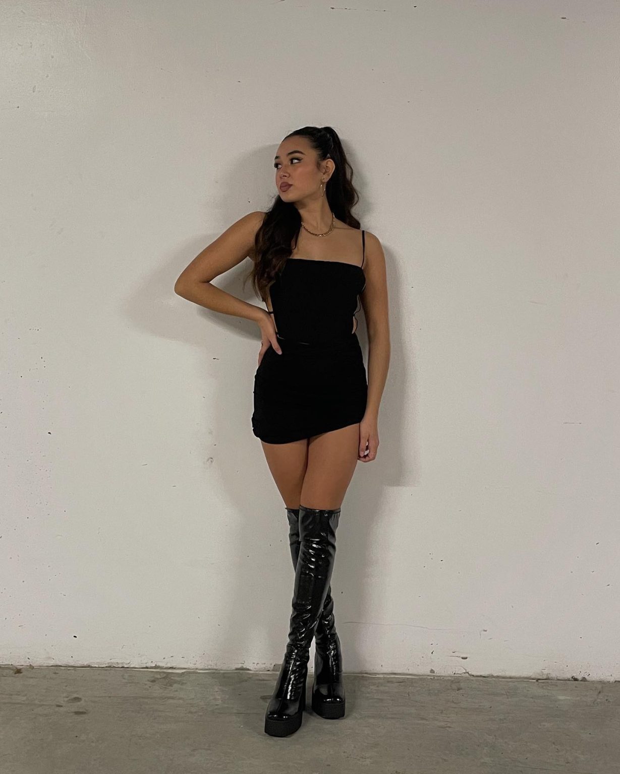 21 Night Out Clubbing Outfit Ideas (Make Your Night Perfect) - Vogue Goals